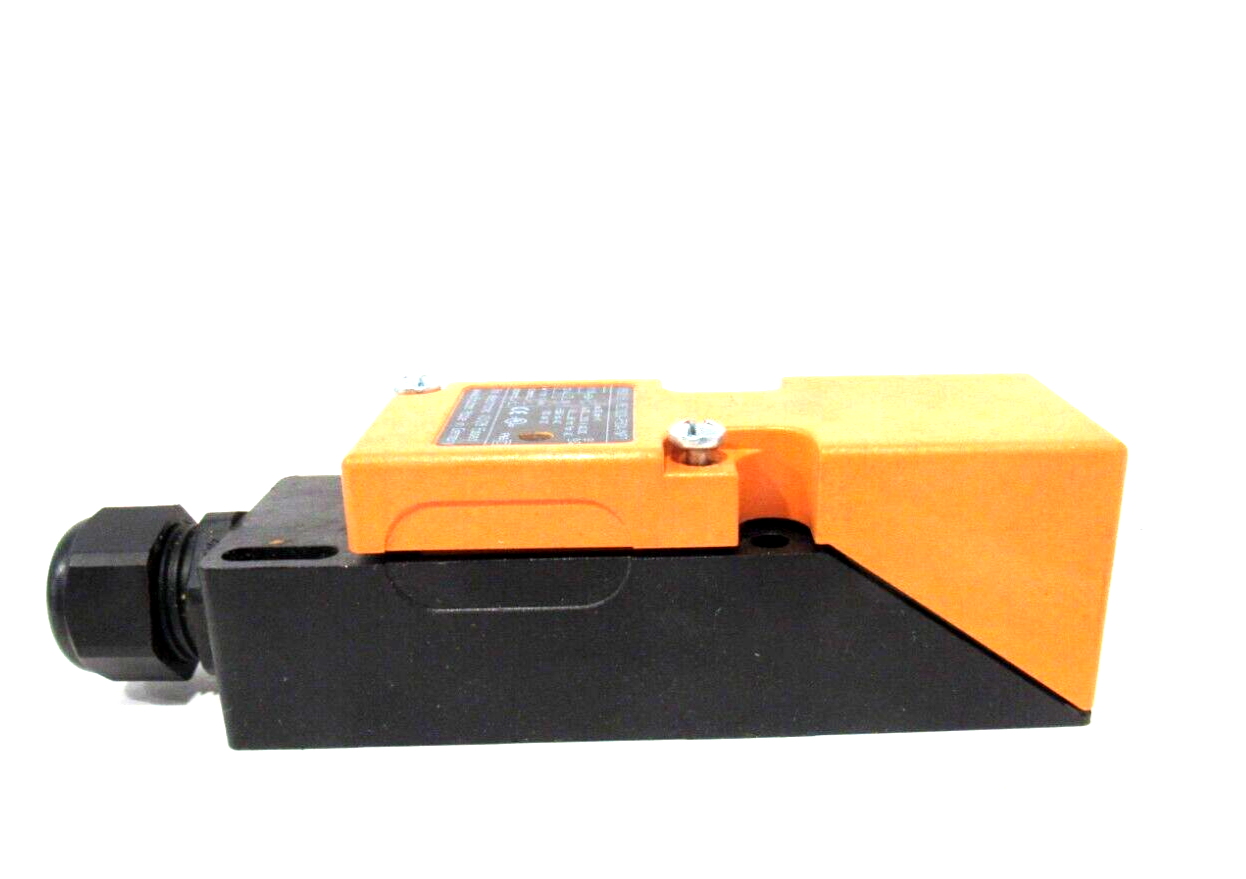 NEW EFECTOR IME2020-FBOA/NPT INDUCTIVE SENSOR IM0013 IME2020FBOANPT ...