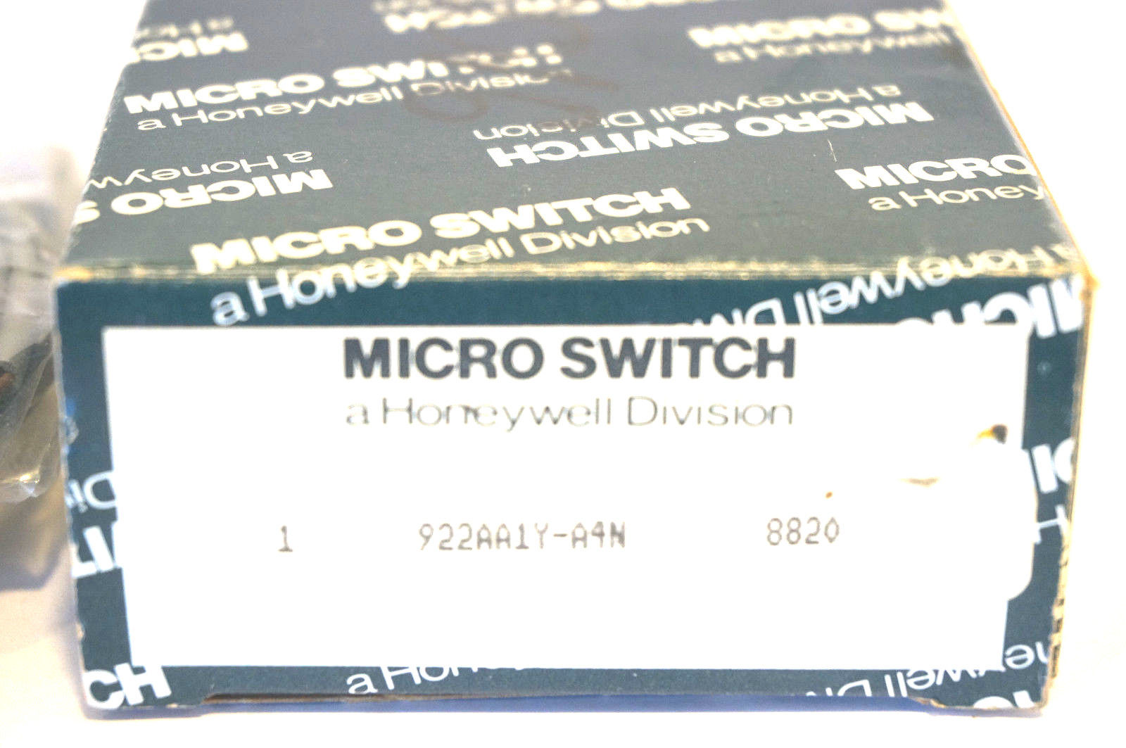 NEW MICROSWITCH HONEYWELL 922AA1Y-A4N PROXIMITY SWITCH 922AA1YA4N - SB ...