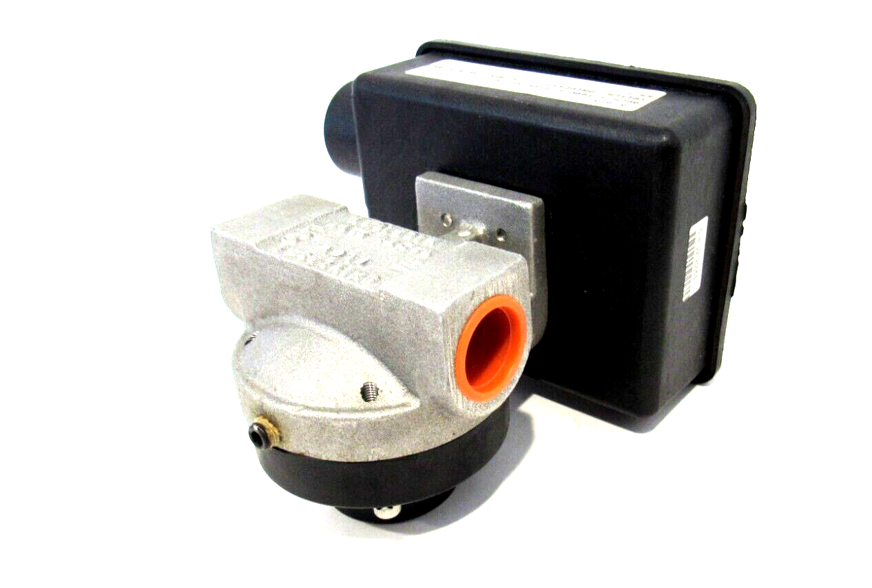 NEW UNIVERSAL FLOW MONITORS 09GM-6-100V.9-A1WR-RG-2D FLOW METER - SB ...