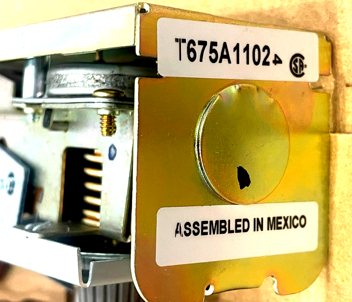 NEW HONEYWELL T675A-1102 THERMOSTAT T675A1102 - SB Industrial Supply, Inc.