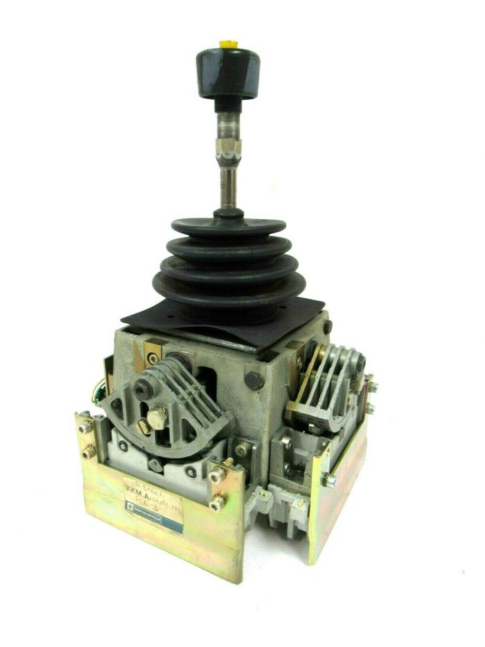 USED TELEMECANIQUE XKM-A991 JOYSTICK XKM-A151172-172 XKM-G1SA017K107L ...