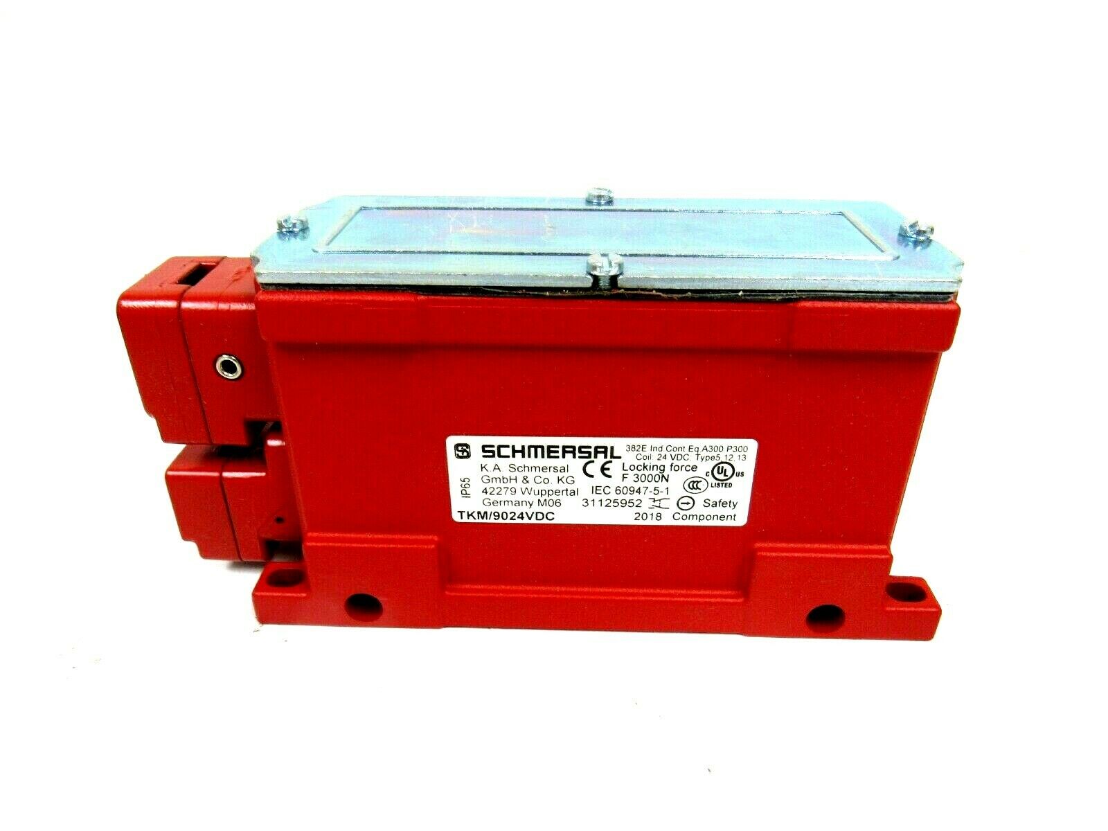 NEW SCHMERSAL 101010229 SOLENOID INTERLOCK TKM/9024VDC - SB Industrial ...