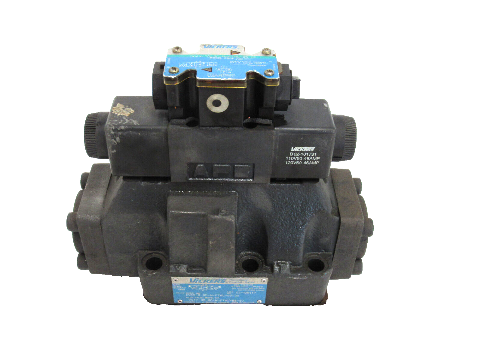 NEW VICKERS DG5S-8-6C-M-FTWL-B5-30 VALVE 02-126447 DG4V-3S-6C-M-FTWL-B5 ...