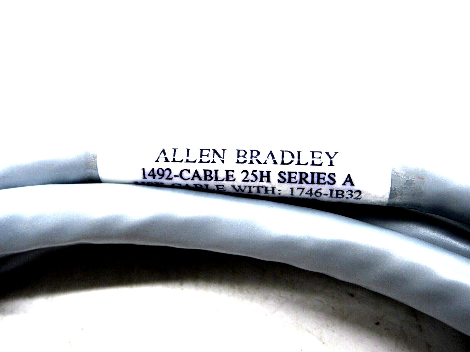 NEW ALLEN BRADLEY 1492-CABLE-25H CABLE ASSEMBLY SERIES A1492CABLE25H ...