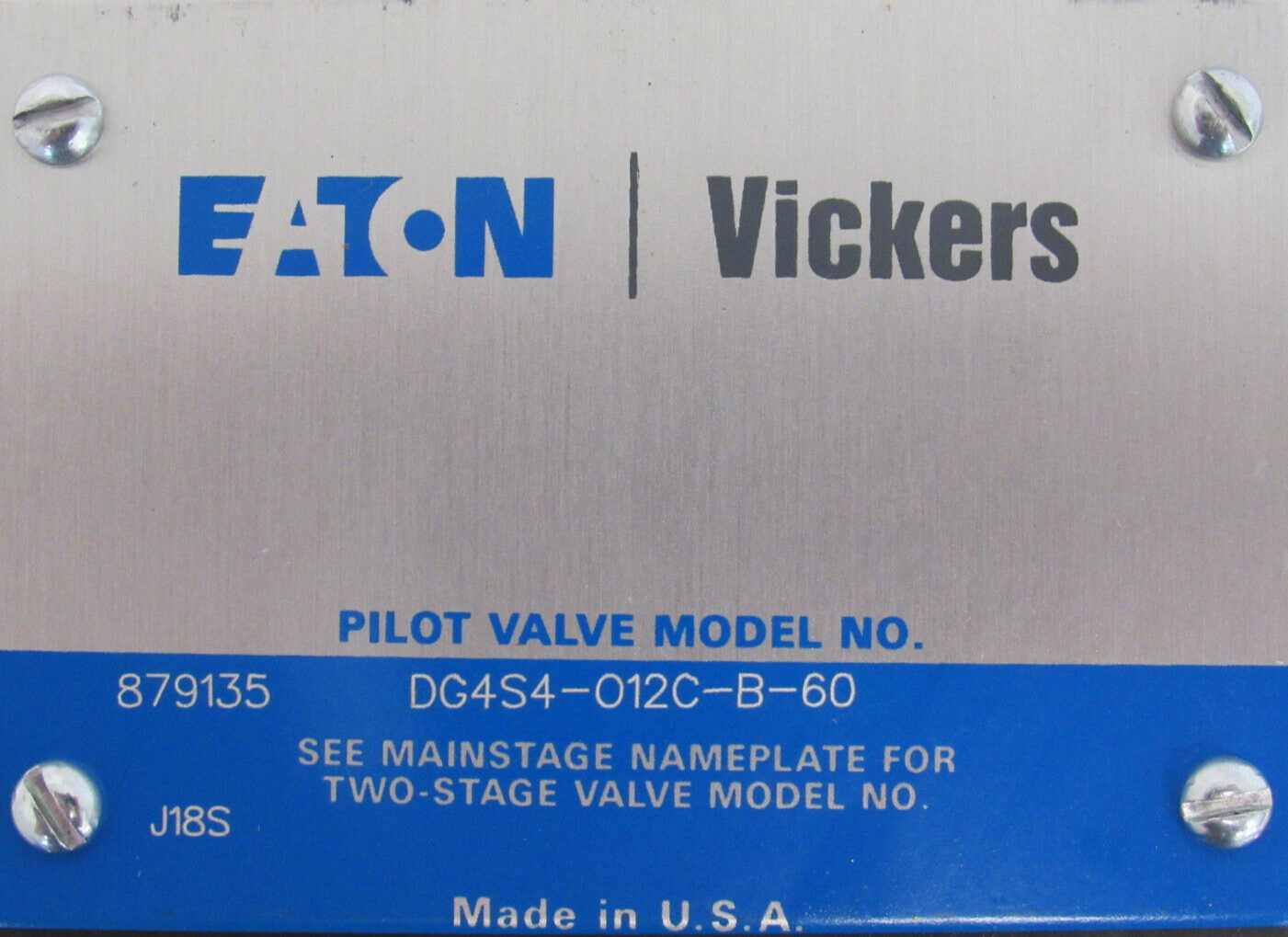 NEW EATON VICKERS DG4S4-012C-B-60 SOLENOID VALVE 879135 DG4S4012CB60 ...