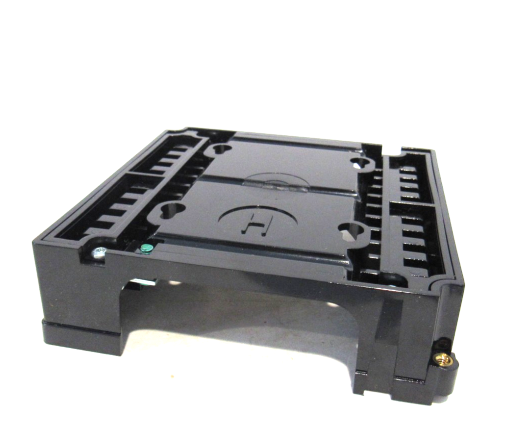 BOX OF 8 NEW HONEYWELL Q7800A 1005 SUBBASE Q7800A1005 - SB Industrial ...