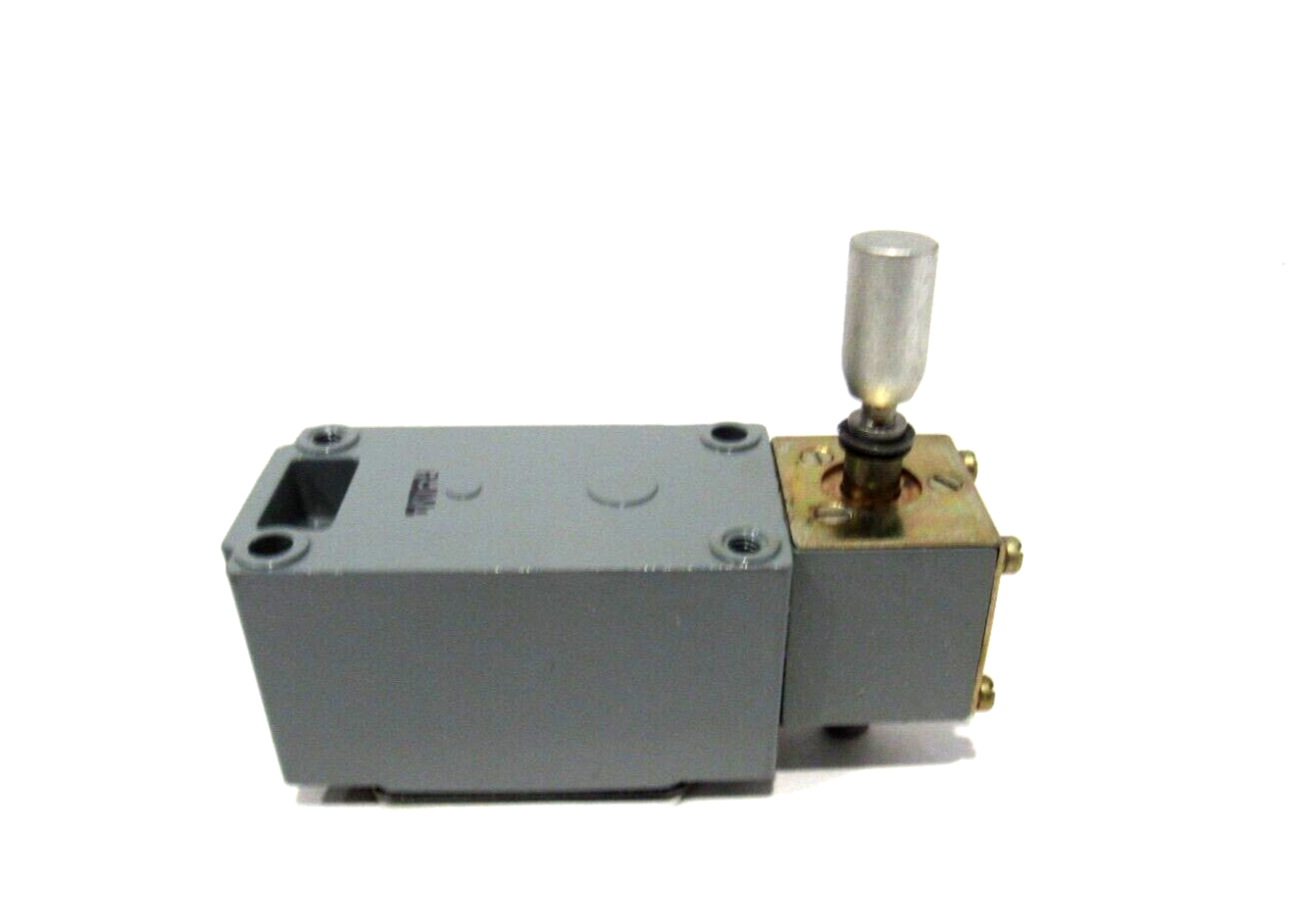 NEW ALLEN BRADLEY 802T-CM LIMIT SWITCH 802TCM - SB Industrial Supply, Inc.