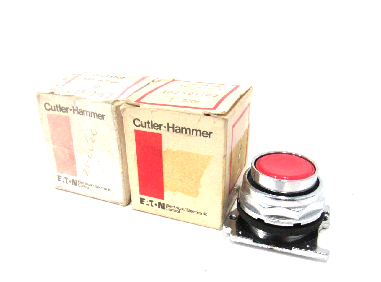 LOT OF 2 NEW CUTLER HAMMER 10250T102 PUSH BUTTON - SB Industrial Supply ...