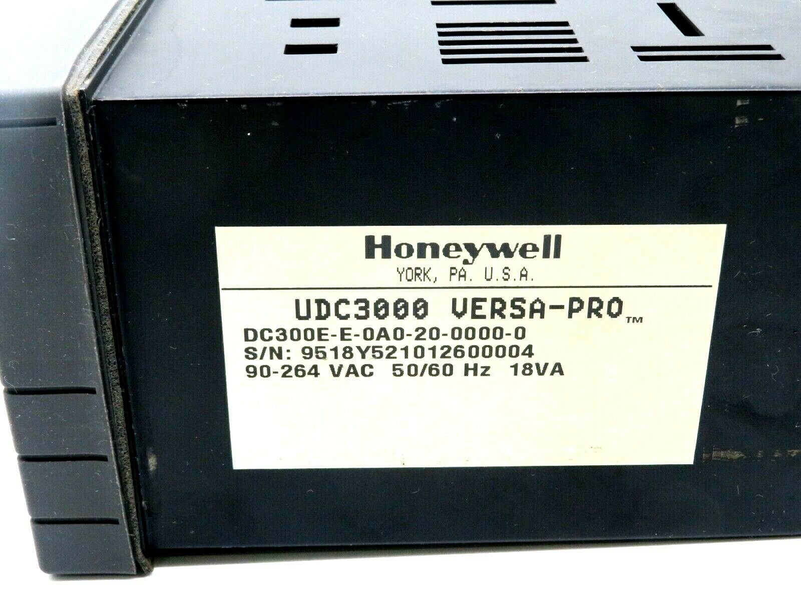 USED HONEYWELL DC300E-E-0A0-20-0000-0 TEMPERATURE CONTROL DC300EE0A02000000 - SB Industrial ...