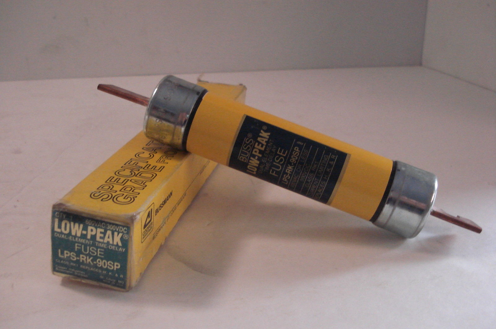NEW COOPER BUSSMANN LOW PEAK LPS-RK-90SP FUSE - SB Industrial Supply, Inc.