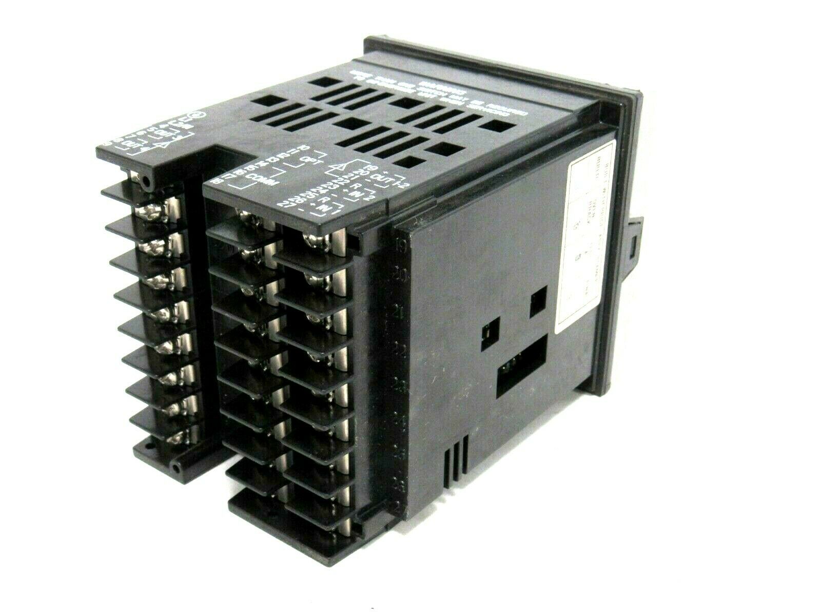 NEW HONEYWELL DC3200-EE-000R-240-10000-00-0 CONTROLLER UDC3200 - SB ...