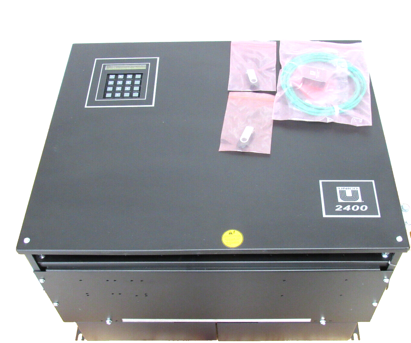 NEW UNICO 2400 VECTOR INVERTER DRIVE 112642 300HP - SB Industrial ...