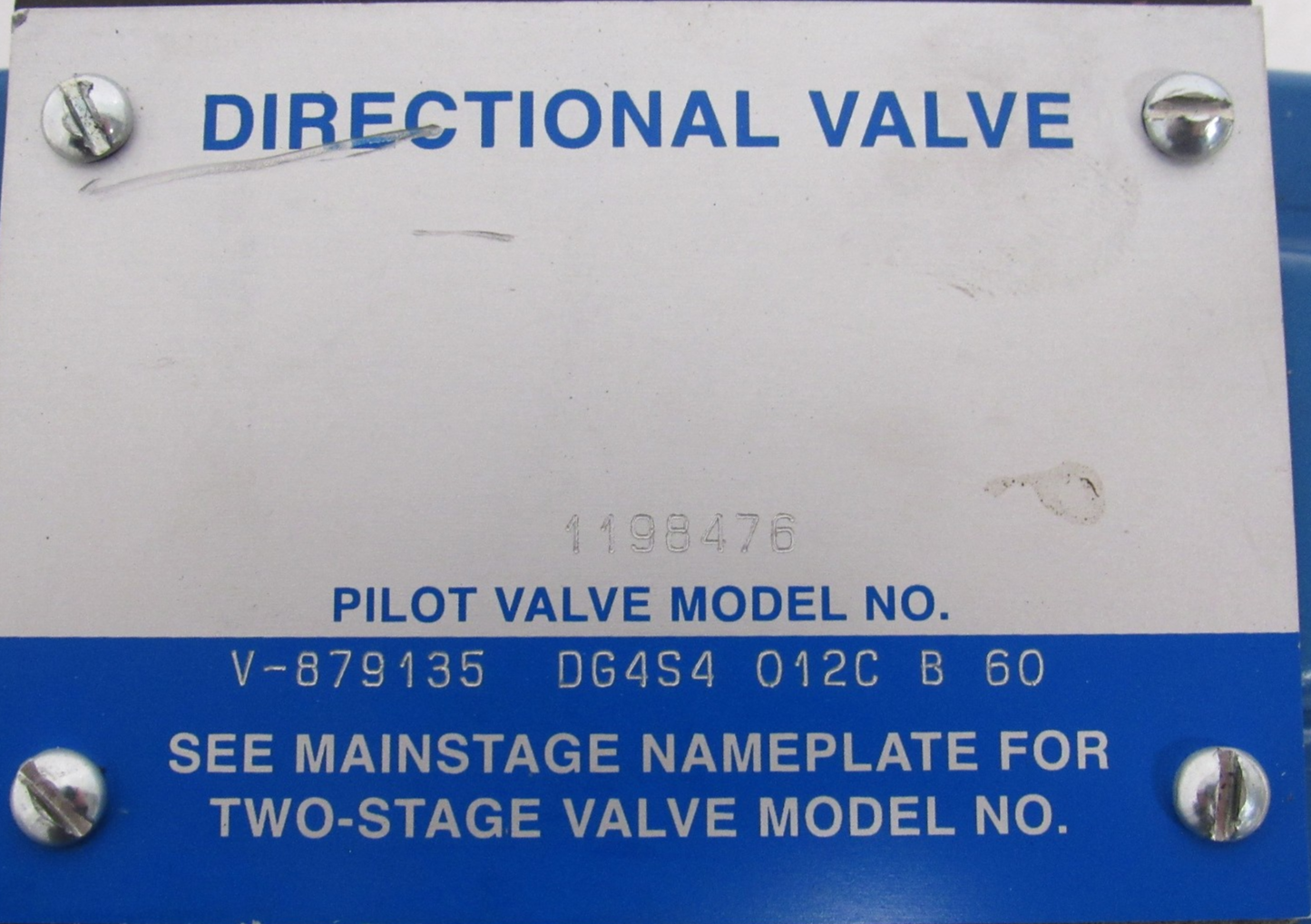 NEW VICKERS DG4S4-012C-B-60 DIRECTIONAL VALVE V-879135 DG4S4012CB60 ...