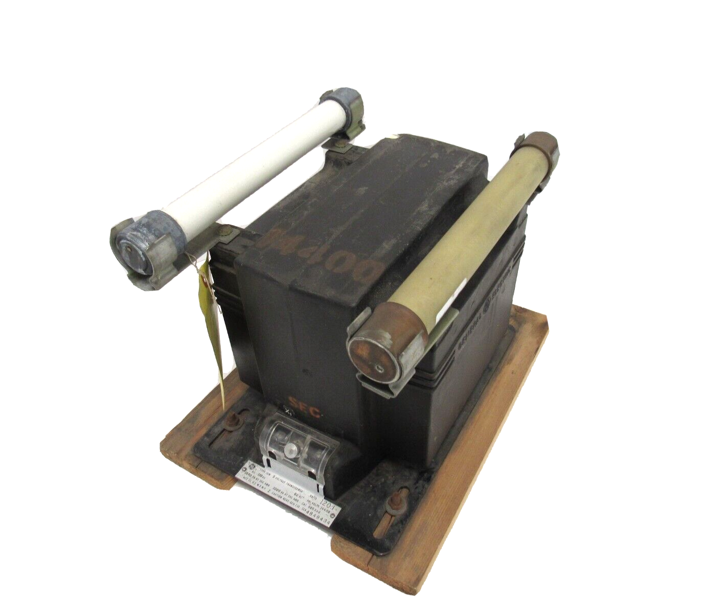 REFURBISHED GENERAL ELECTRIC JVM-5 VOLTAGE TRANSFORMER 120:1 14400V 685X46 - SB Industrial ...