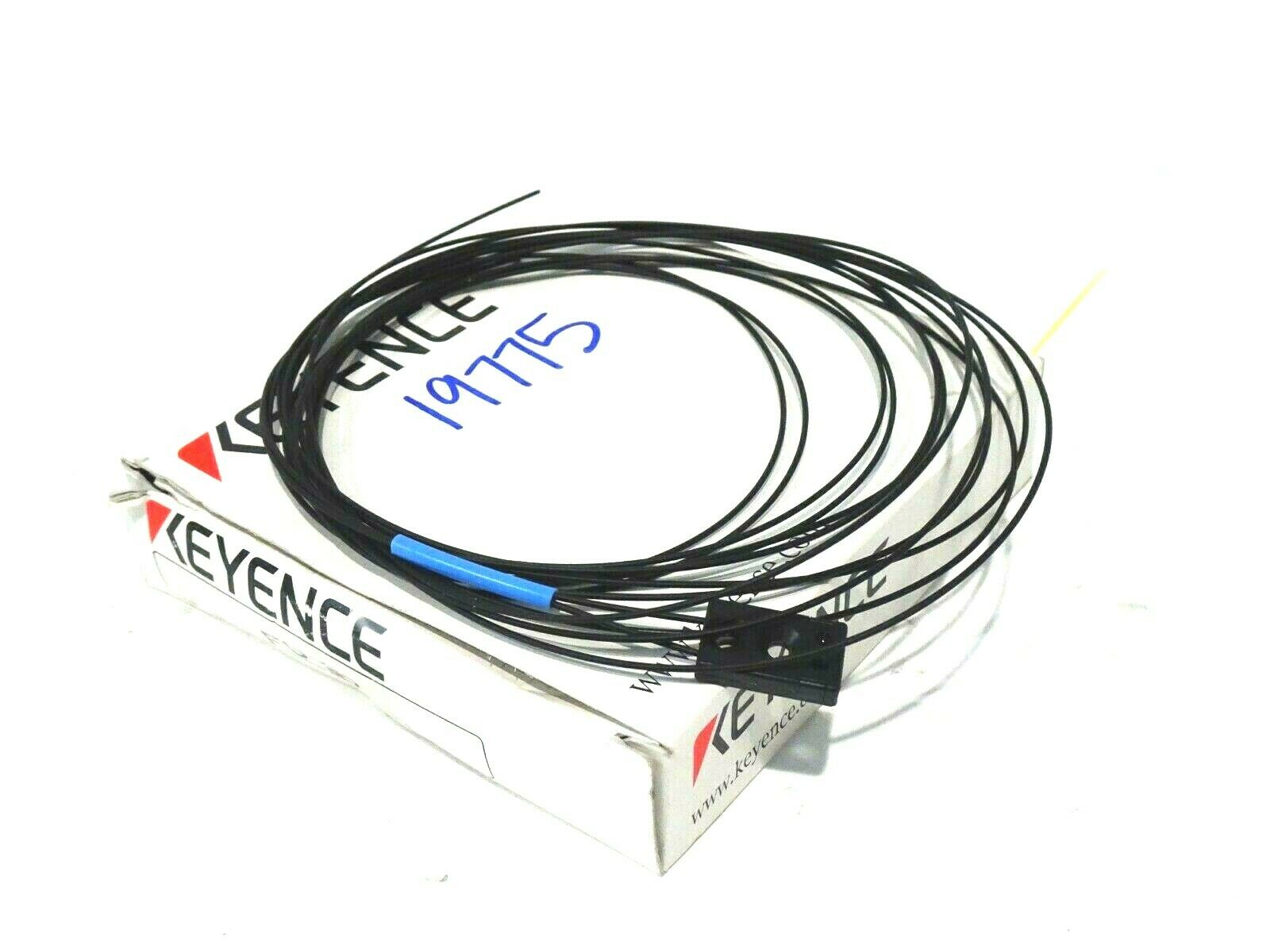 NEW KEYENCE FU-37 FIBER OPTIC CABLE FU37 - SB Industrial Supply, Inc.