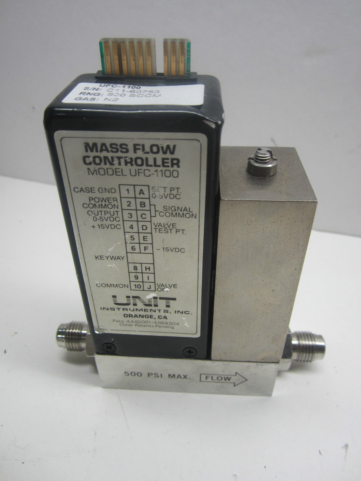 Unit Instruments UFC-1100 Mass Flow Controller 500SCCM Gas N2 UFC1100 ...
