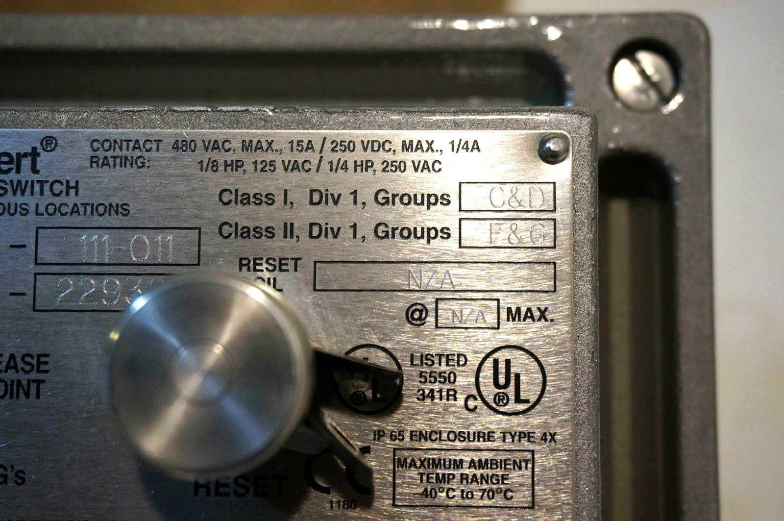 NEW METRIX 5550-111-011 VIBRATION SWITCH 5550111011 - SB Industrial ...