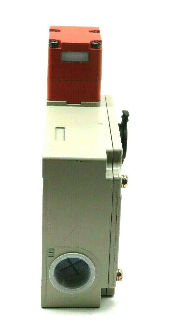 NEW OMRON D4BL-2DRA SAFETY DOOR LOCK SWITCH D4BL2DRA - SB Industrial ...