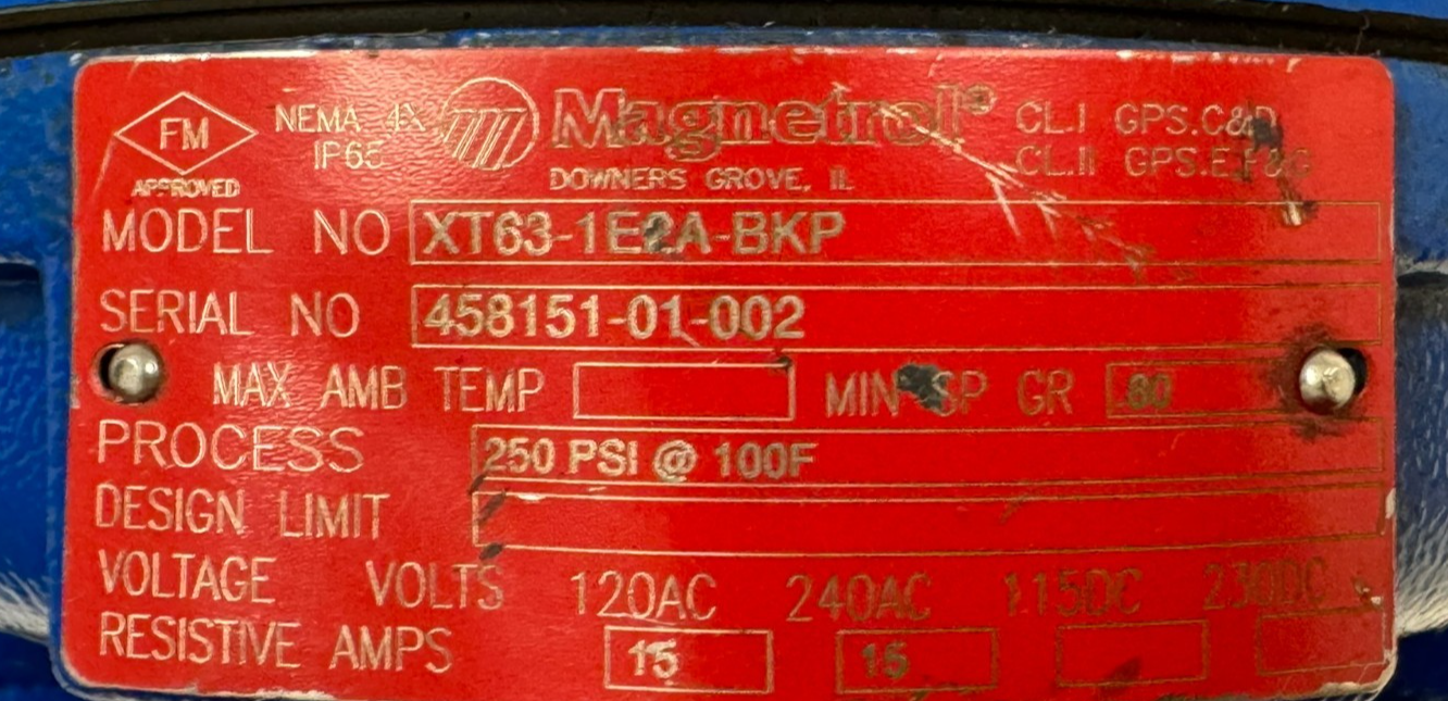 NEW MAGNETROL XT63-1E2A-BKP LIQUID LEVEL SWITCH 250PSI @ 100 DEG. F ...