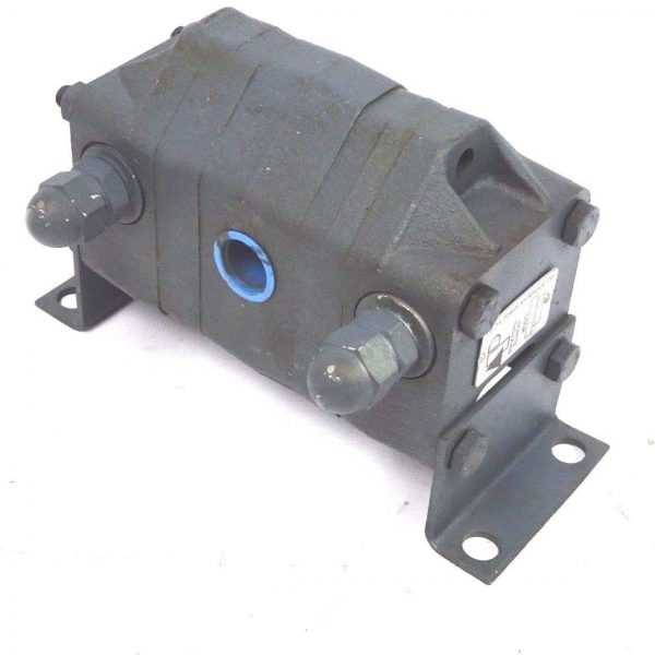 NEW DELTA POWER HYDRAULICS PM6RV FLOW DIVIDER - SB Industrial Supply, Inc.