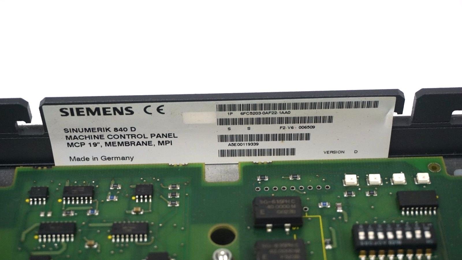 USED SIEMENS 6FC5203-0AF22-1AA0 SINUMERIK 840D CONTROL PANEL VER. D ...