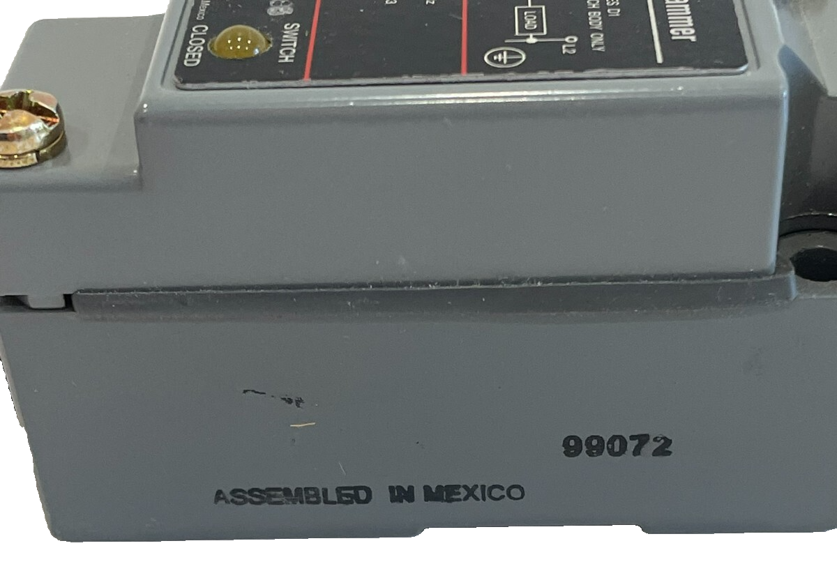 NEW CUTLER HAMMER E51SAL PROXIMITY SWITHCH E51BLP1P3, E51RAP3 ,E51DP1 ...