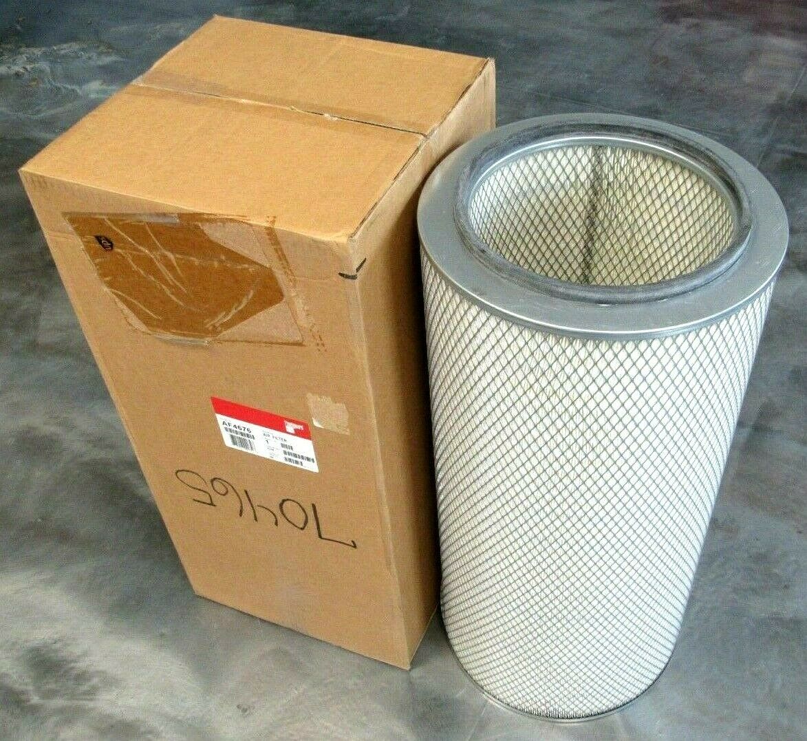 NEW FLEETGUARD AF4676 AIR FILTER - SB Industrial Supply, Inc.