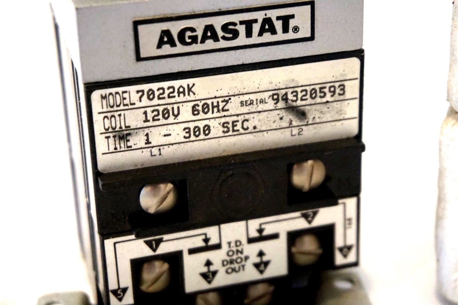 NEW AGASTAT 7022AK TIME DELAY RELAY 120V, 60HZ, 1-300 SECONDS - SB ...