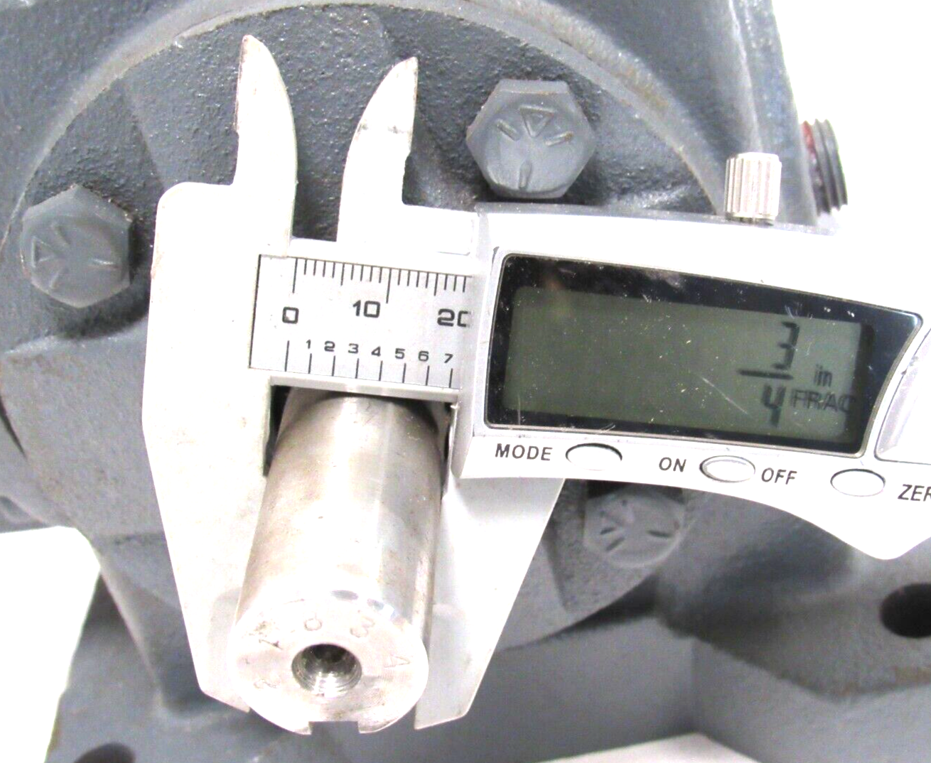 NEW BOSTON GEAR R137-B-M1 GEAR BOX 1:1 R137BM1 - SB Industrial Supply, Inc.