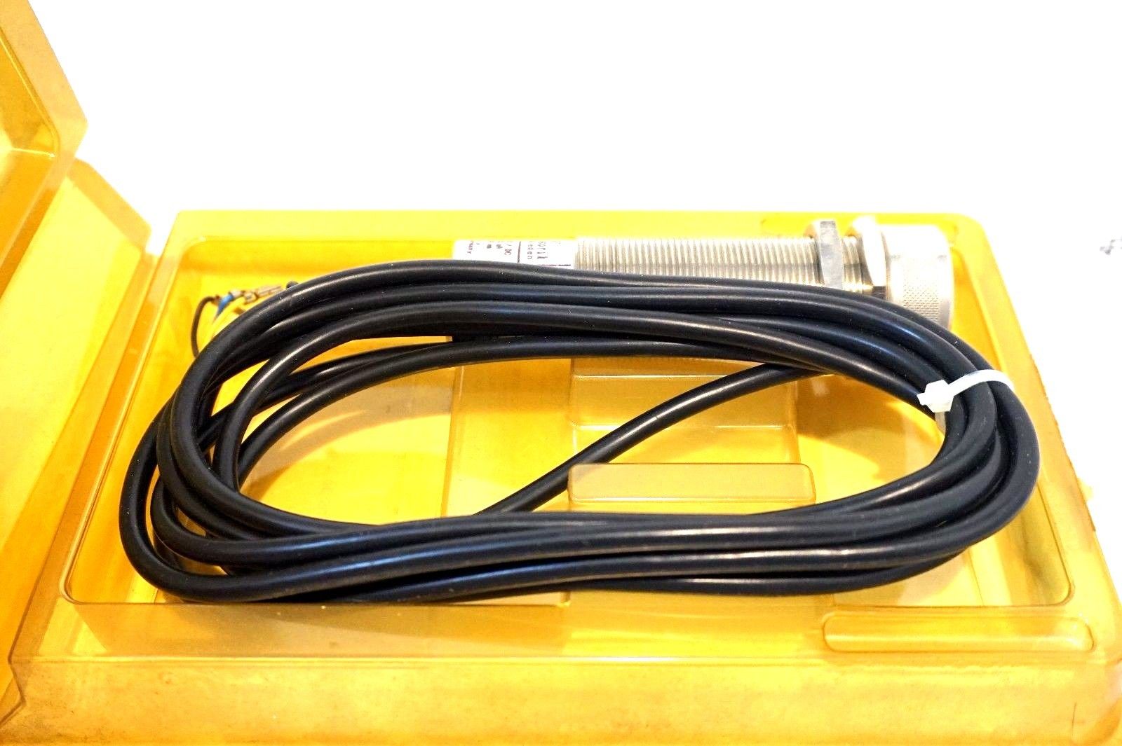 NEW SCHLUTER FMS-30-4U-01 PHOTOELECTRIC SENSOR FMS304U01 - SB ...