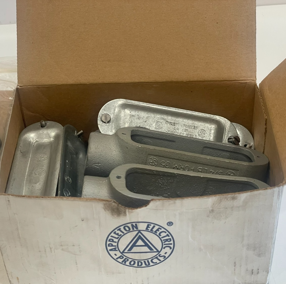 NEW APPLETON ELECTRIC LB75M 3/4" CONDUIT OUTLET BODIES - SB Industrial ...