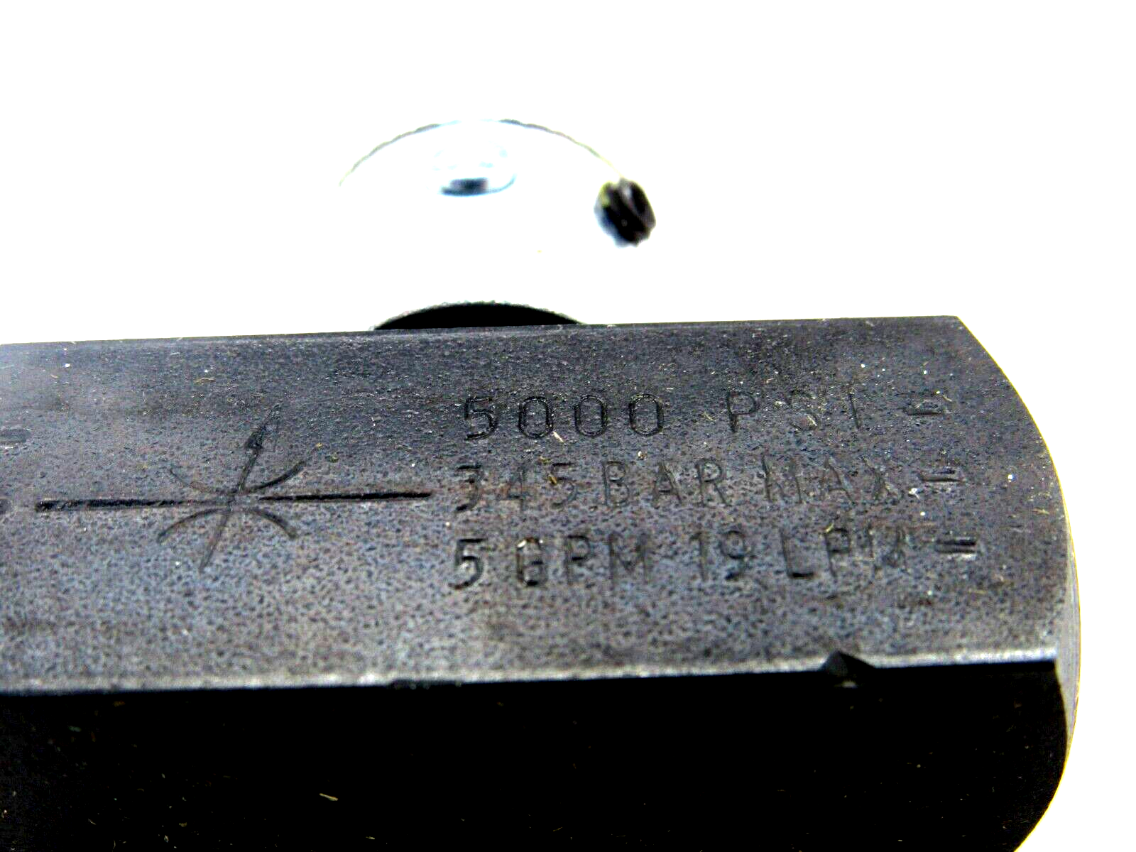NEW PARKER N400S/1A047 NEEDLE VALVE N400S/1A047 - SB Industrial Supply ...
