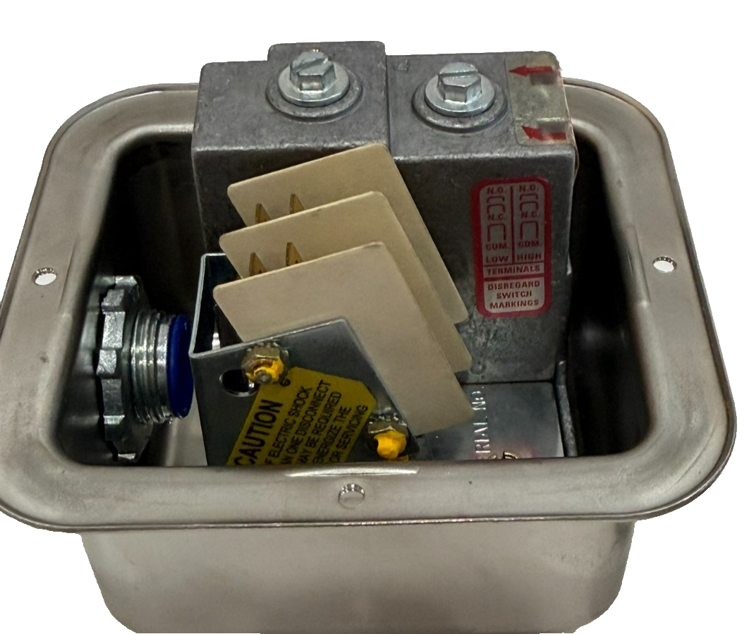 NEW ASCO PC14A PRESSURE SWITCH ENCLOSURE 120-240VAC - SB Industrial ...