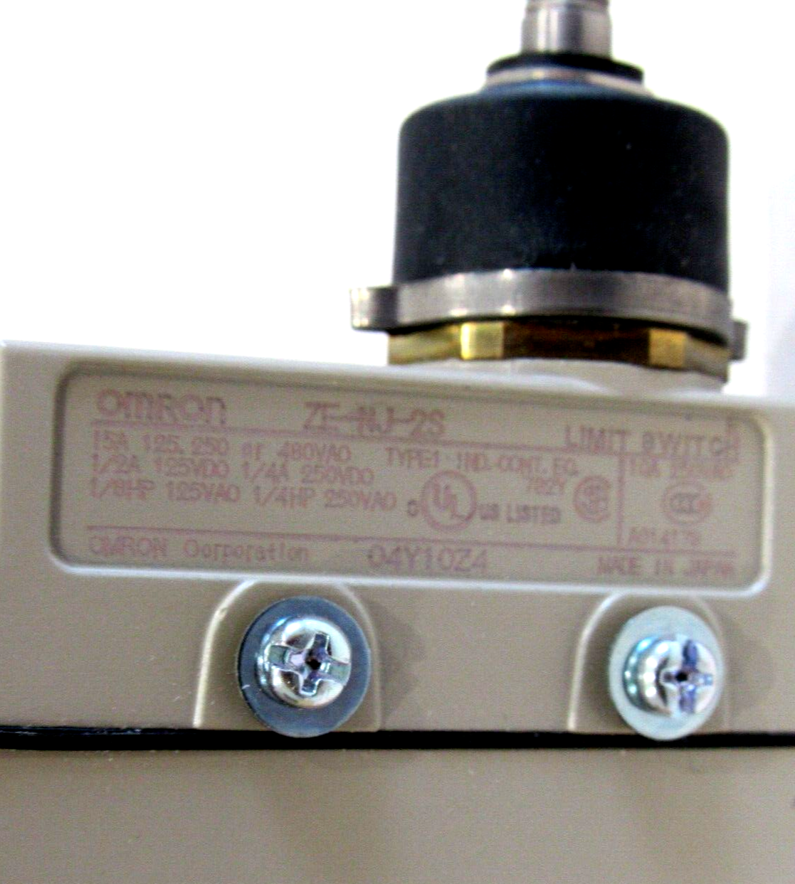 NEW OMRON ZE-NJ-2S LIMIT SWITCH ZENJ2S - SB Industrial Supply, Inc.