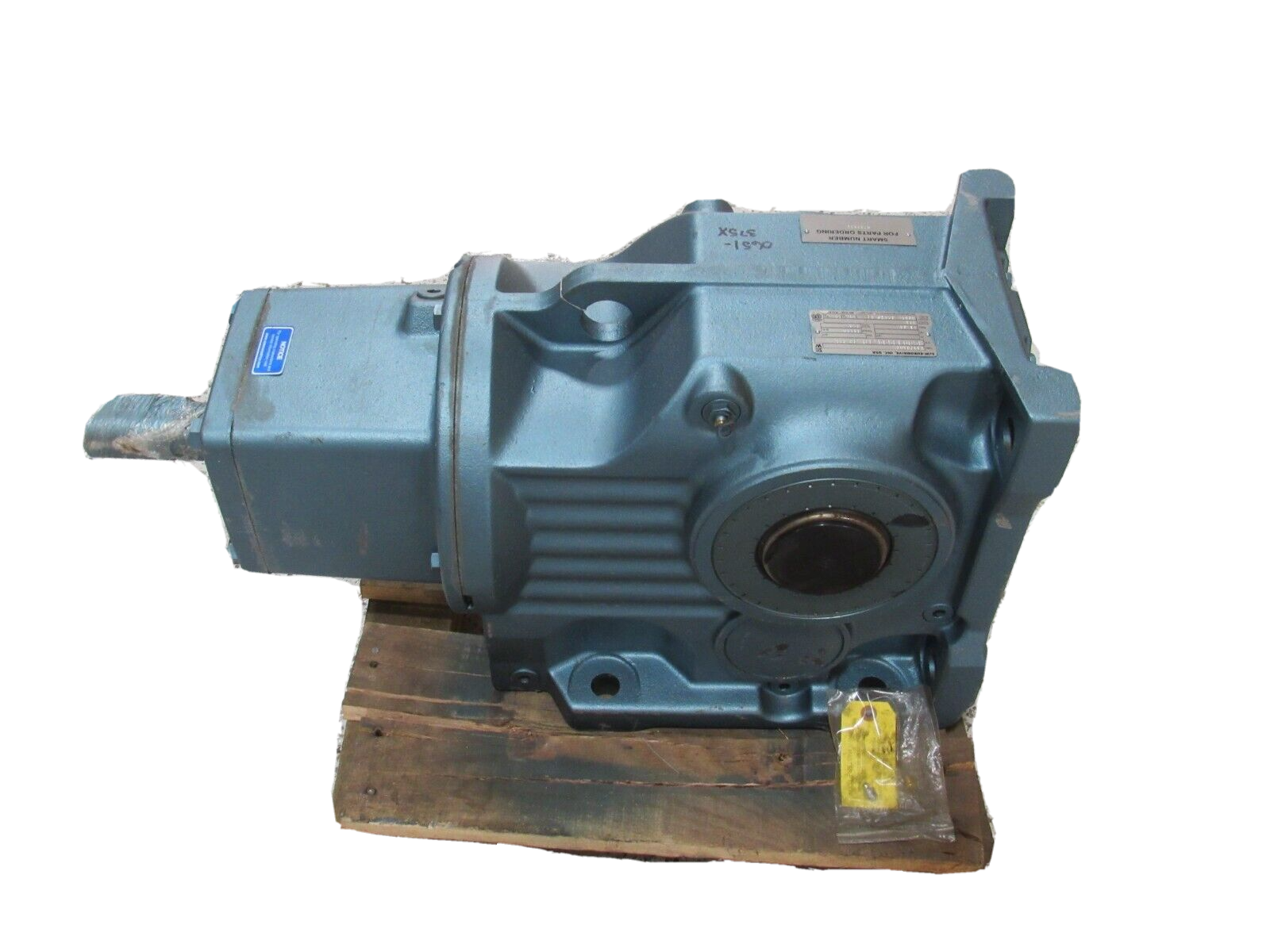 NEW SEW EURODRIVE KA97BAD6 GEAR REDUCER 13.85:1 - SB Industrial Supply ...
