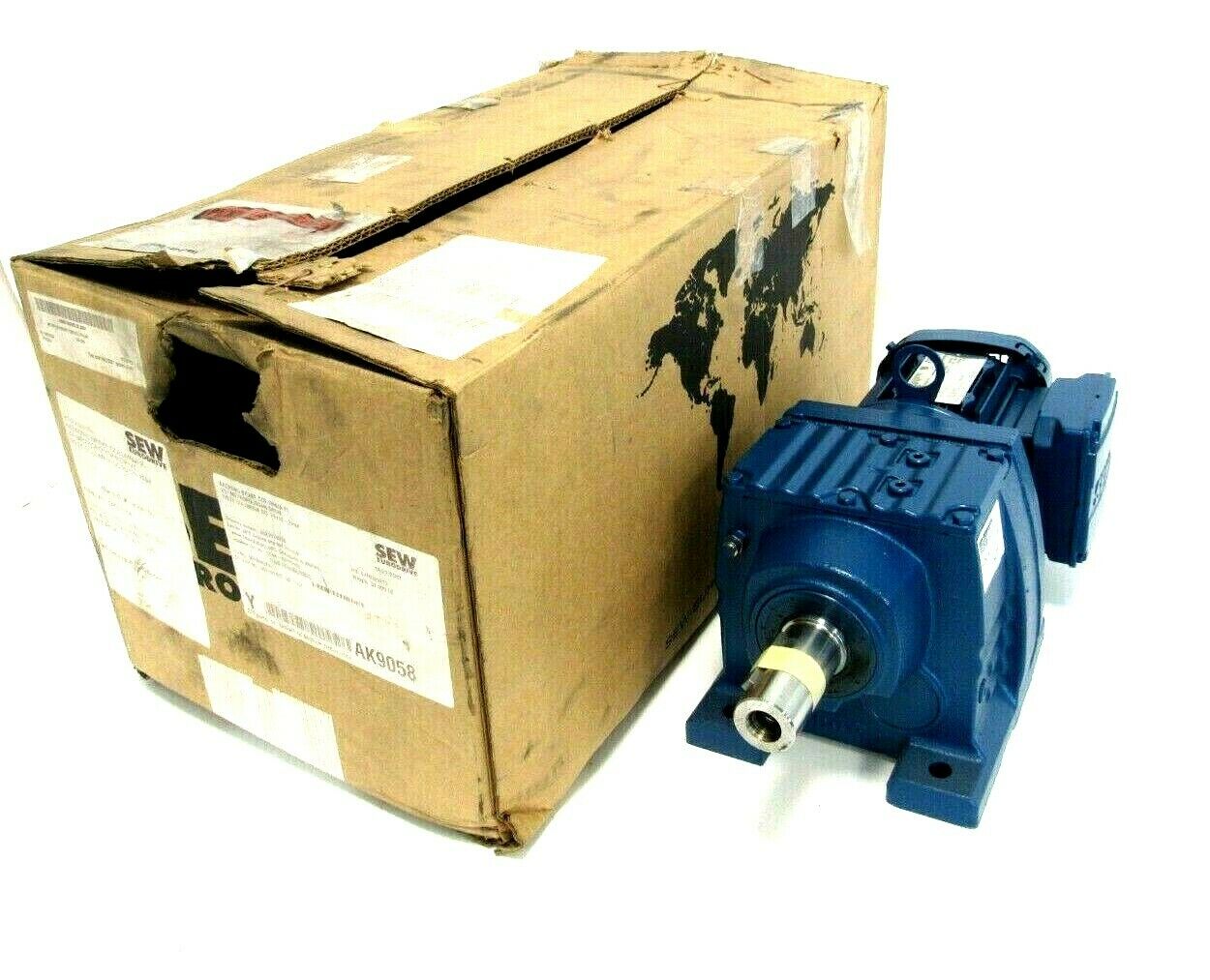 NEW SEW EURODRIVE R57 DRS71S4 GEARMOTOR R57DRS71S4 - SB Industrial ...